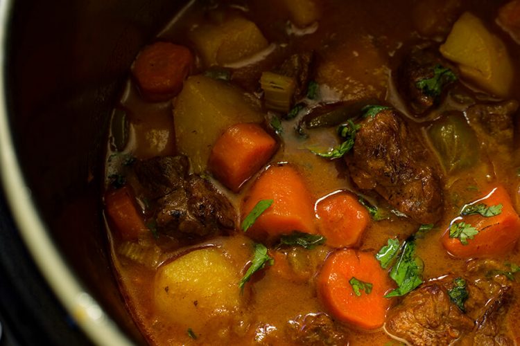 Instant Pot Classic Beef Stew - Cooking Maniac
